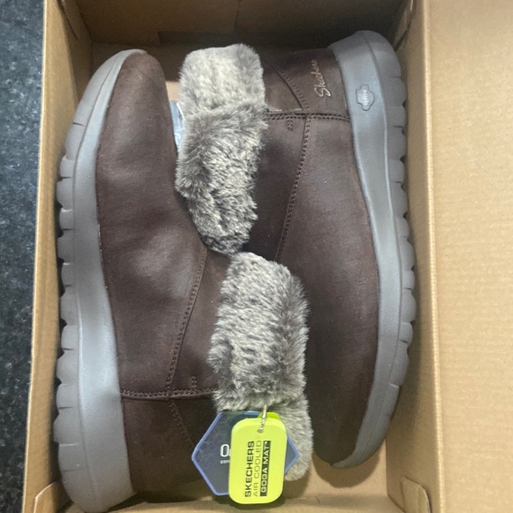 Skechers | Shoes | Nwt Brand New In The Box Sketchers Onthegojoy ...